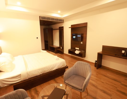 Welcome To Dwaraka Hotel